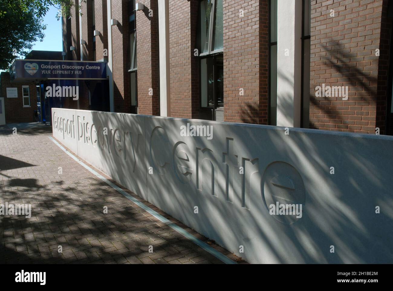 Gosport Discovery Centre, Gosport, Hampshire, UK Stock Photo - Alamy