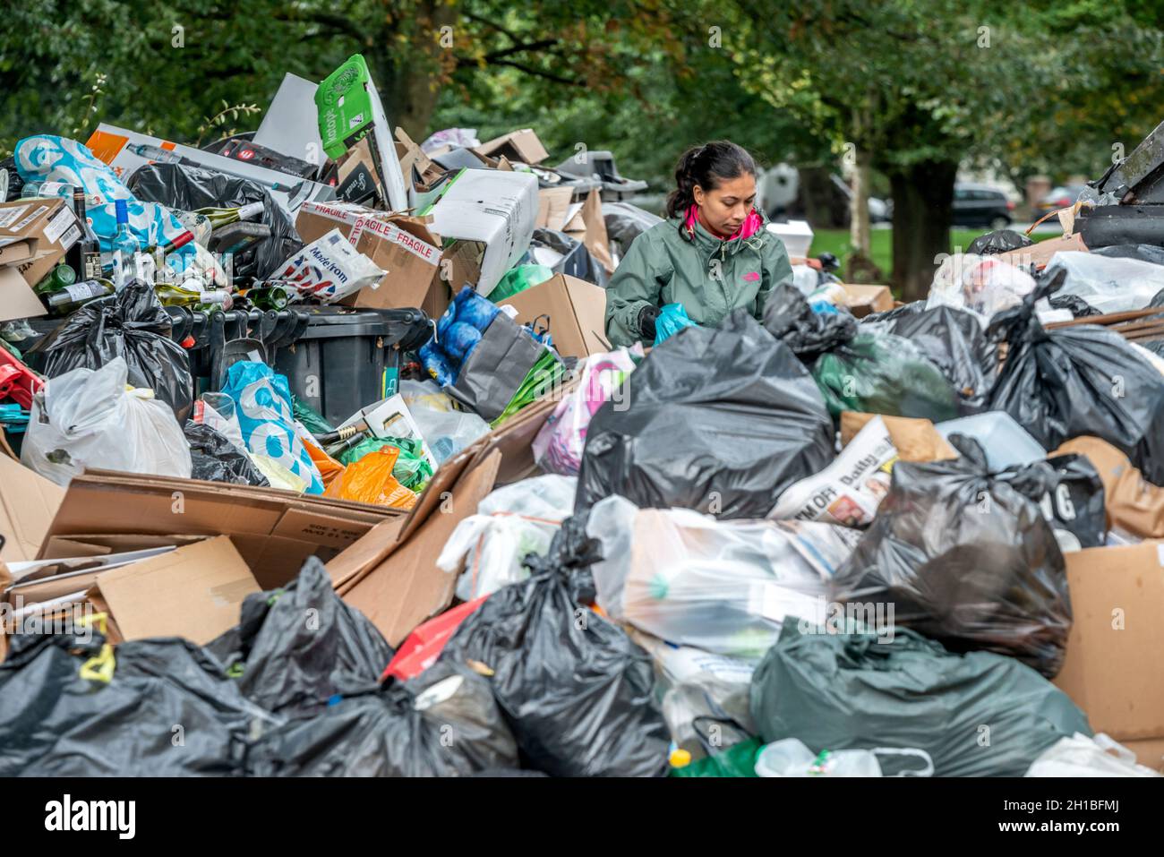 Brighton, October 16th 2021: The refuse workers' strike in Brighton is ...