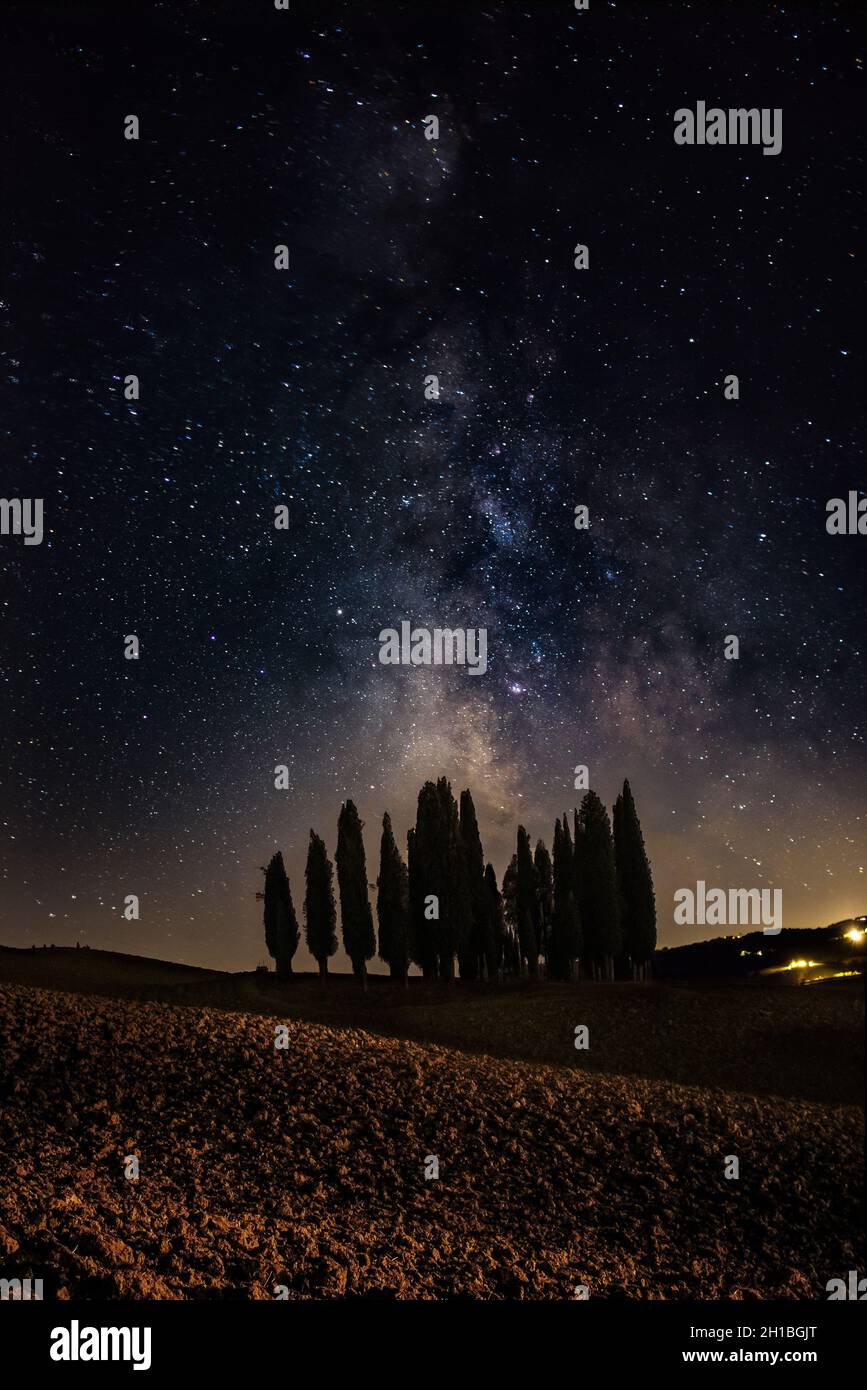 Milky Way in Tuscany, Italy Stock Photo - Alamy