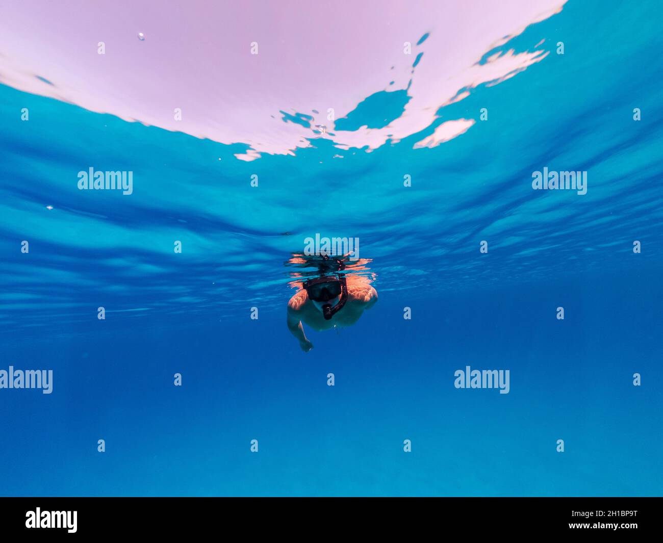 Young freediver hi-res stock photography and images - Alamy