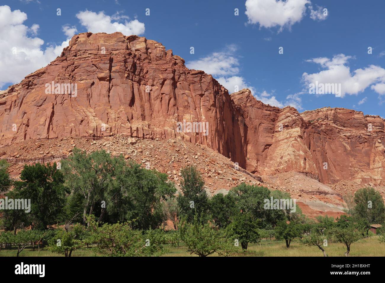 Breathtaking view of rugged red rock landscape in Capitol Reef National ...