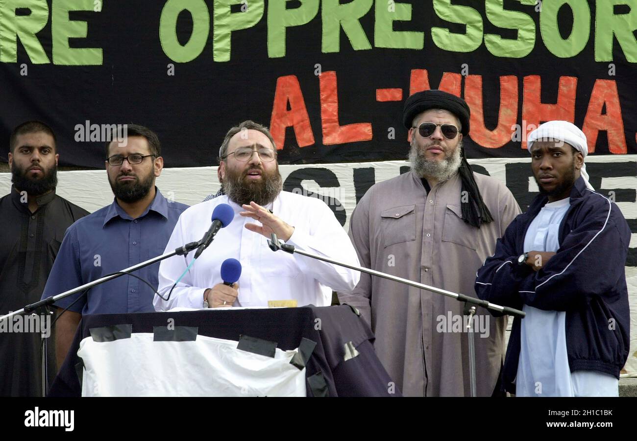 Radical muslim hi-res stock photography and images - Alamy