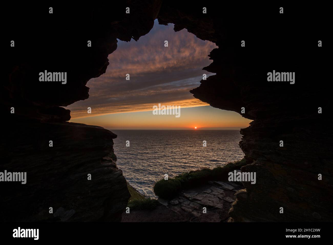 Trevalga Cliff; Ladies Window; Cornwall; UK Stock Photo - Alamy