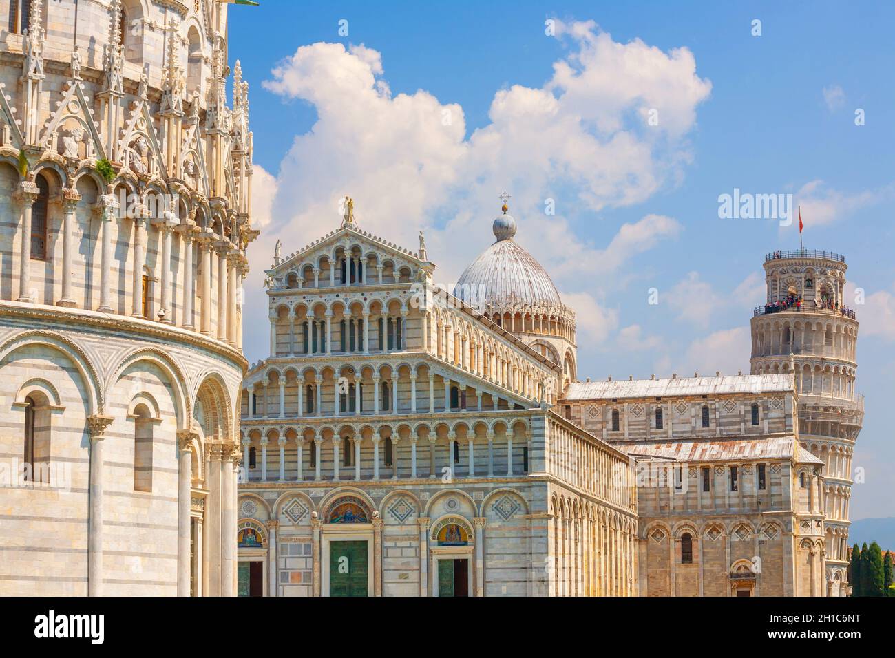 The Leaning Tower, Pisa city downtown skyline cityscape of Italy ...