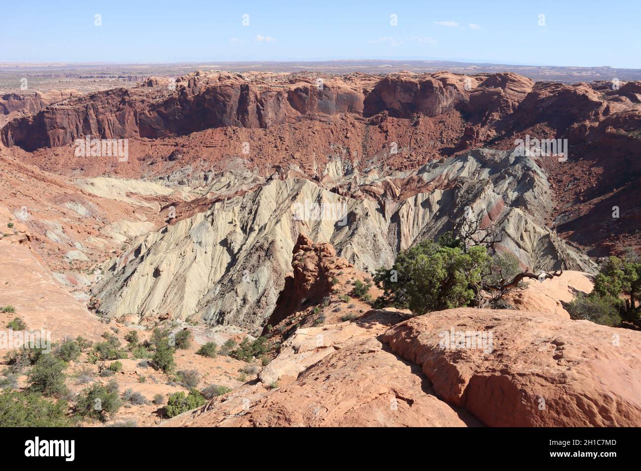Scenic view of rugged red rock landscape in Canyonlands National Park ...