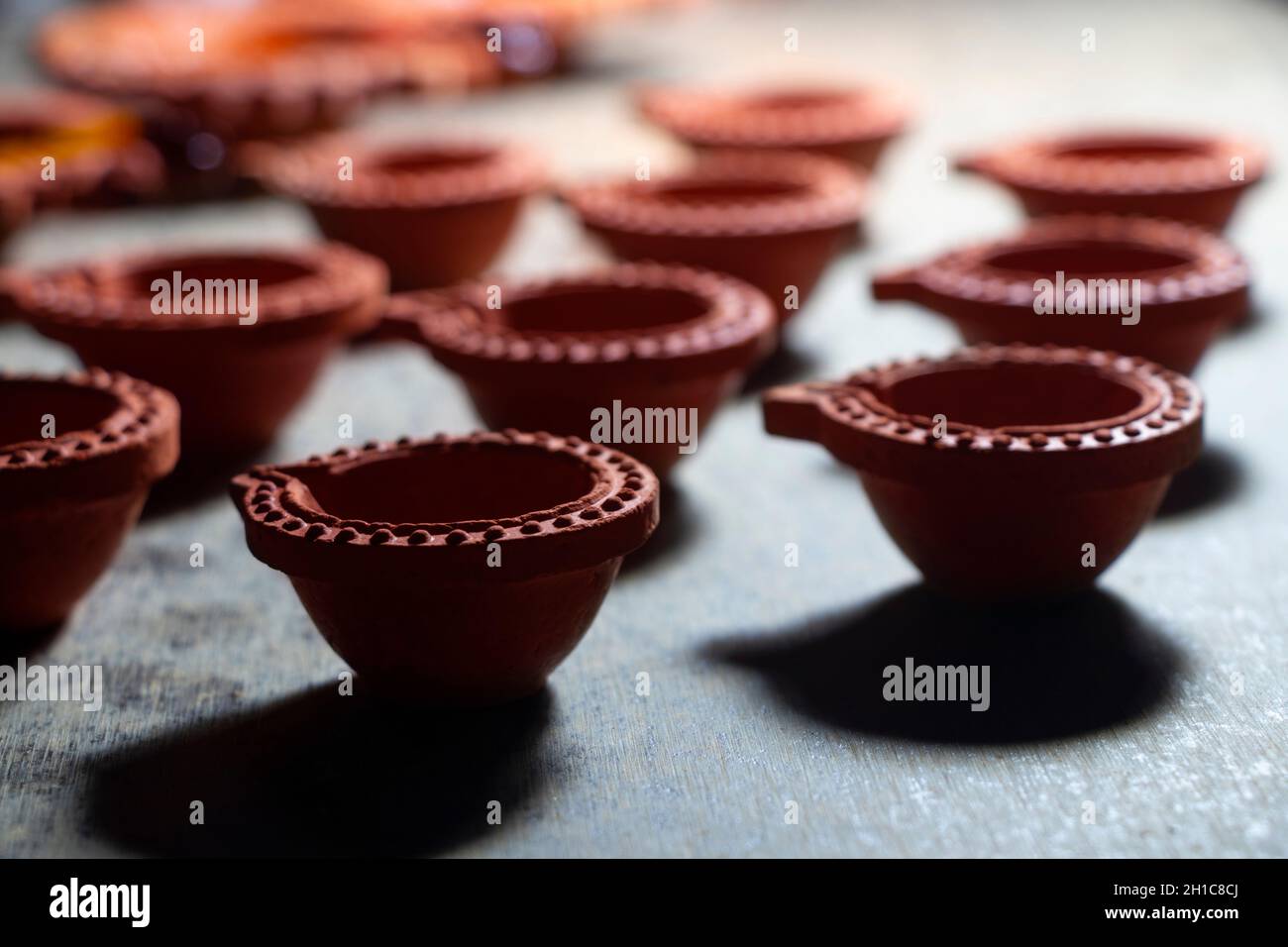 Clay diyas india hi-res stock photography and images - Alamy