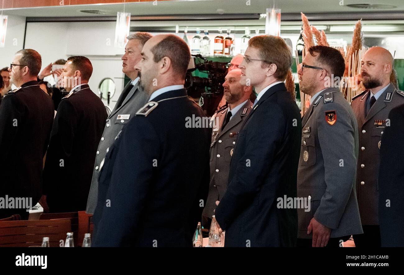 Afghanistan minister of national defense hi-res stock photography and ...