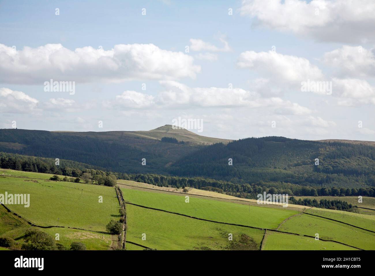 A view of Shutlingsloe and the Macclesfield Forest from the slopes of ...