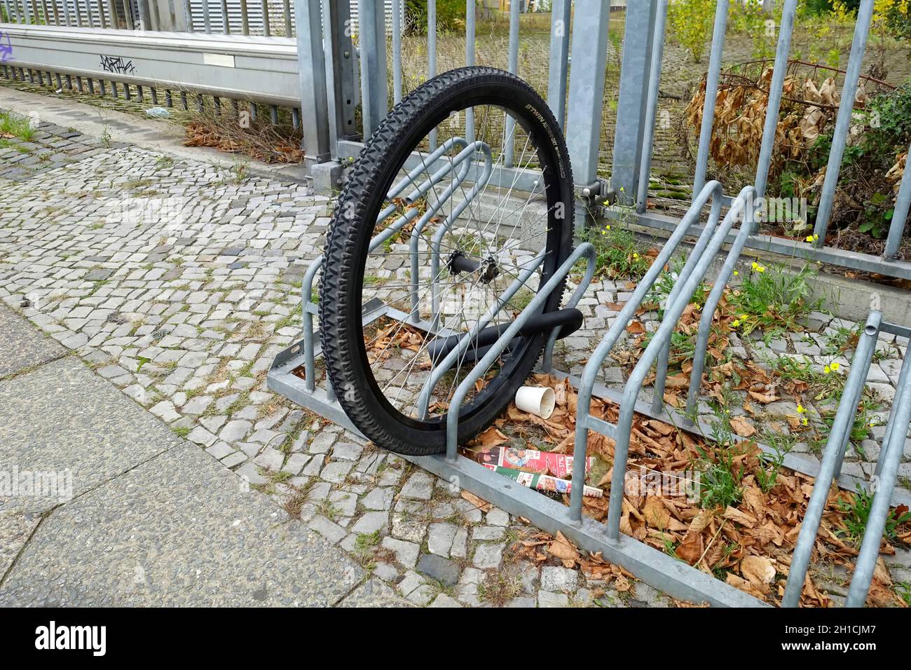 Bike rack theft stolen crime lock hi-res stock photography and images ...