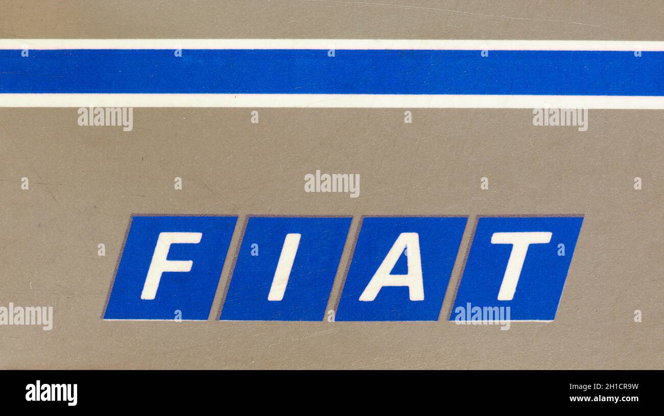 Fiat sign hi-res stock photography and images - Alamy