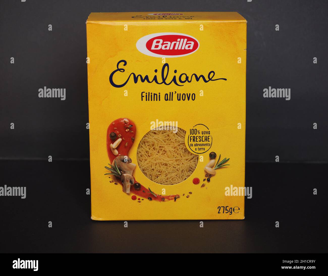 Packet of pasta hi-res stock photography and images - Alamy