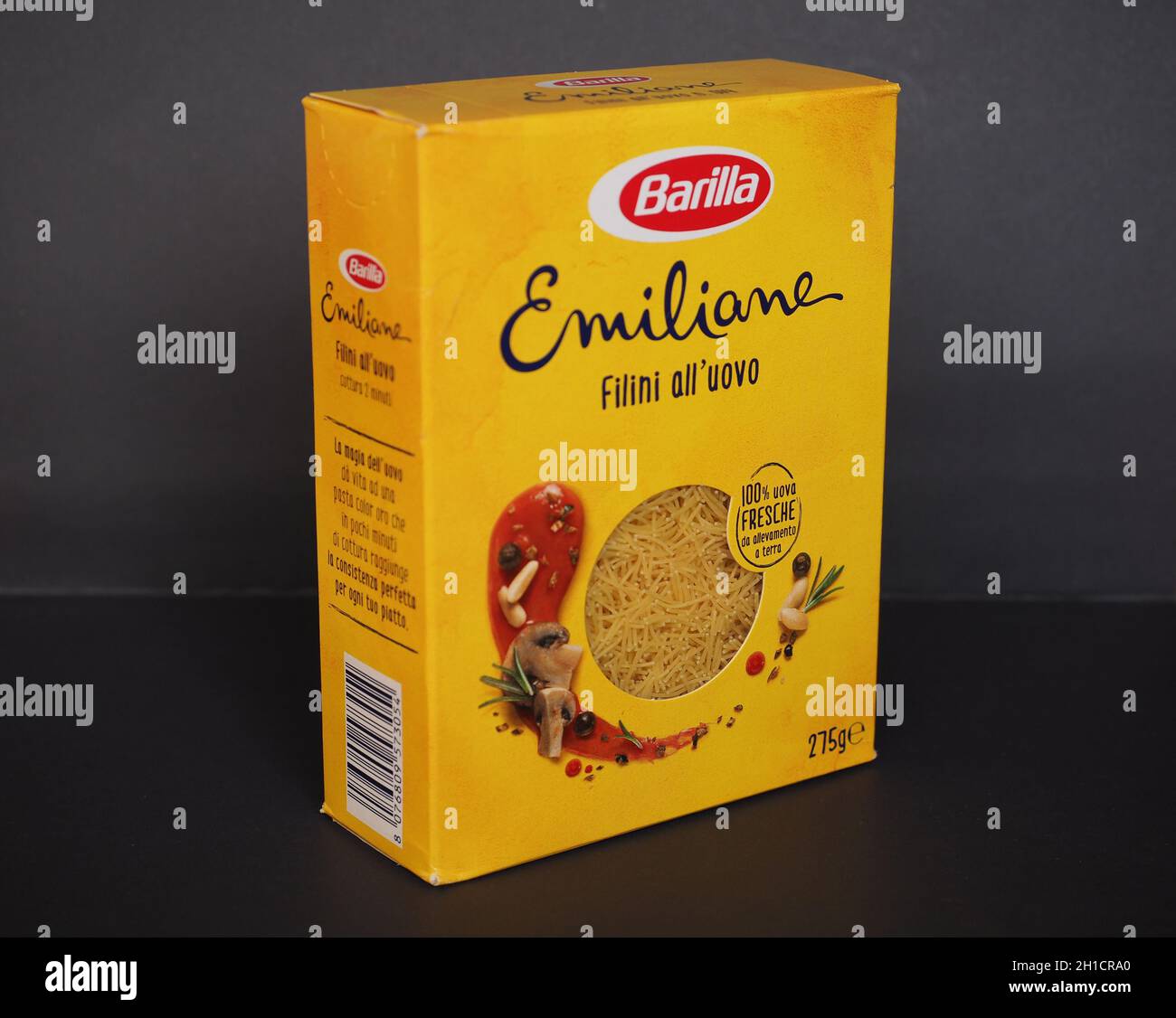 Packet of pasta hi-res stock photography and images - Alamy