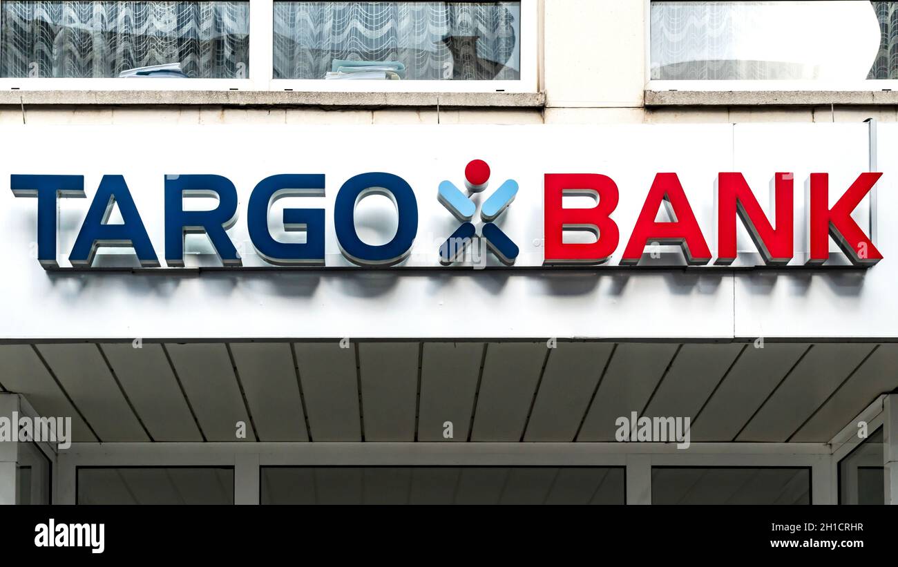 Targobank logo hi-res stock photography and images - Alamy