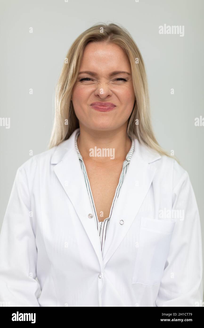 Long nose doctor hi-res stock photography and images - Alamy