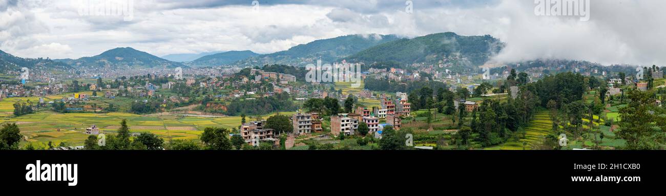City surrounded by mountains hi-res stock photography and images - Alamy