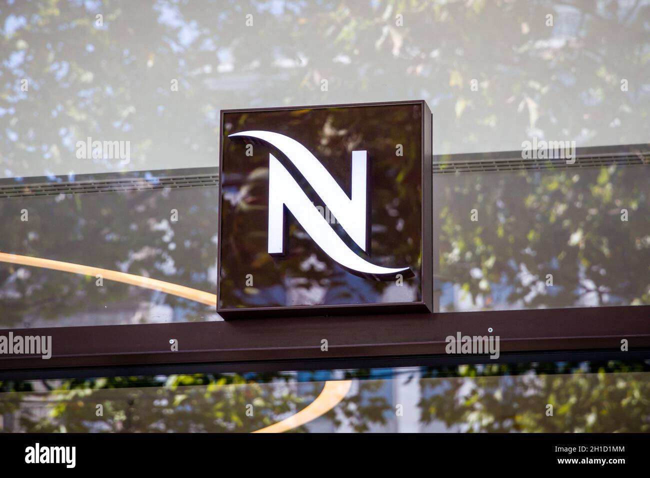 Nespresso sign hi-res stock photography and images - Alamy