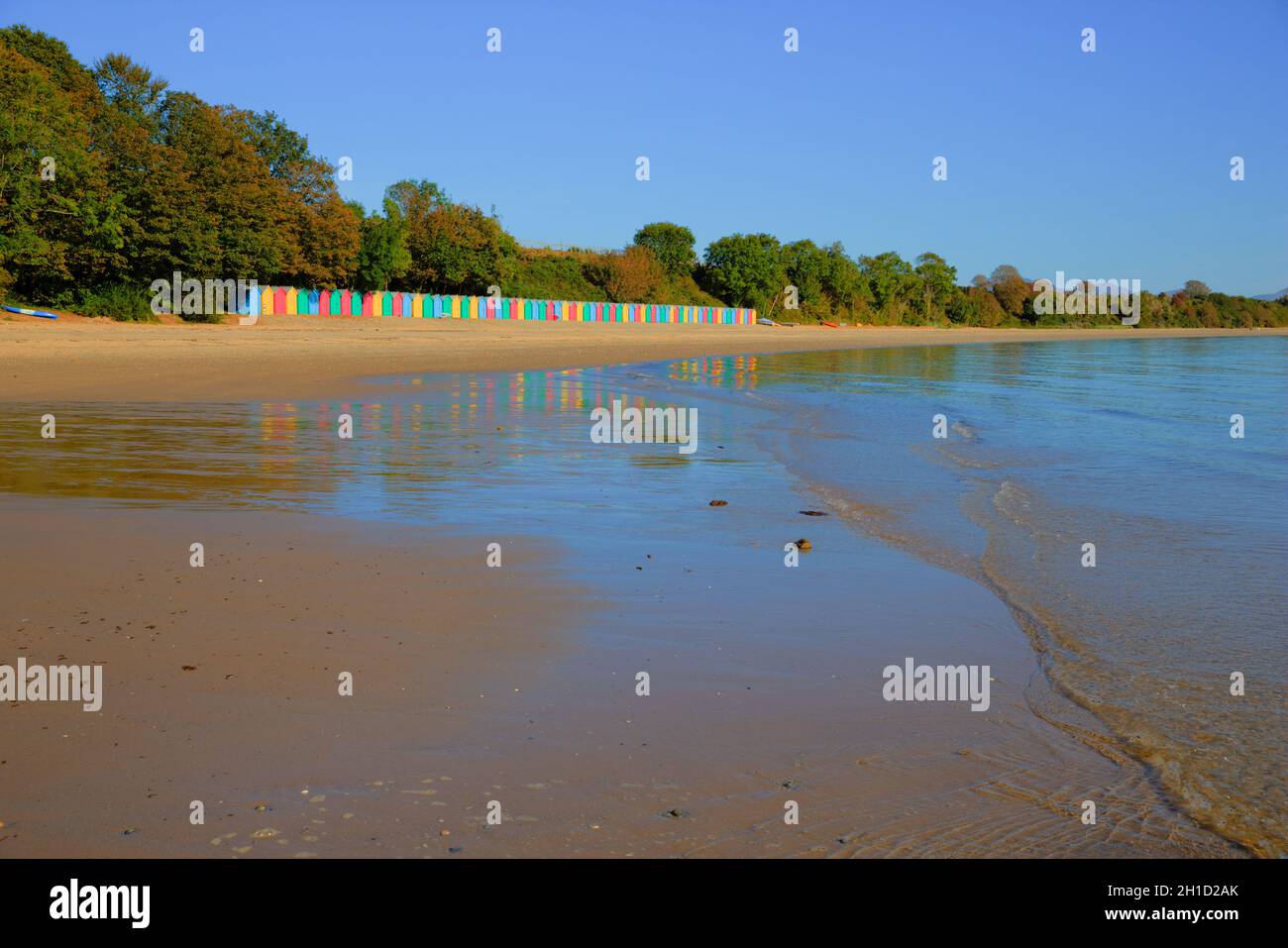 Beach huts abersoch north wales hi-res stock photography and images - Alamy