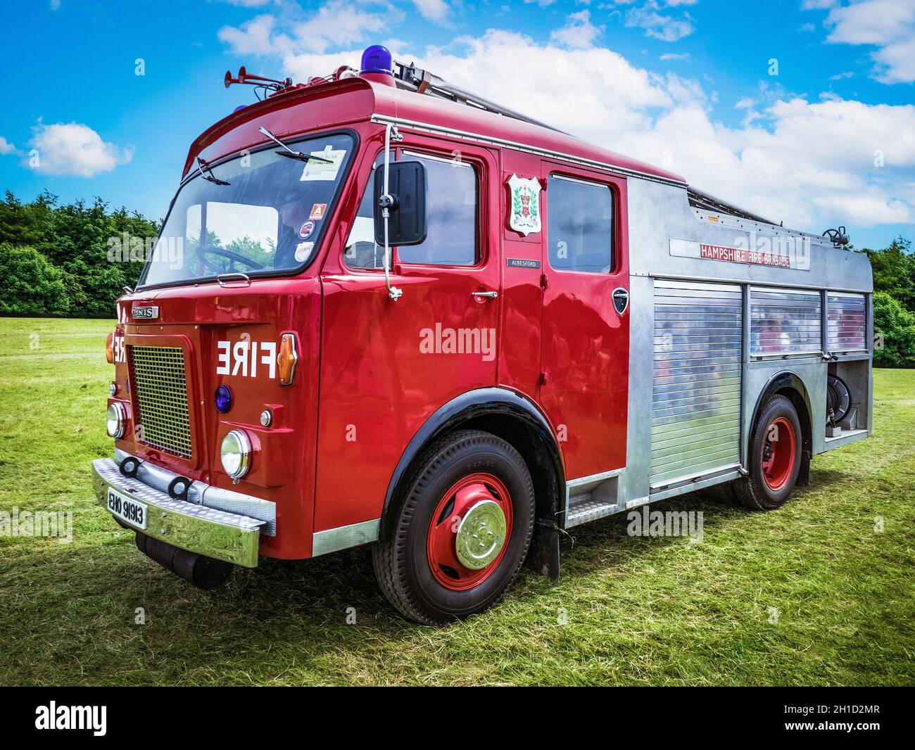 Vintage Fire Engine on display at Wrotham car show Stock Photo - Alamy