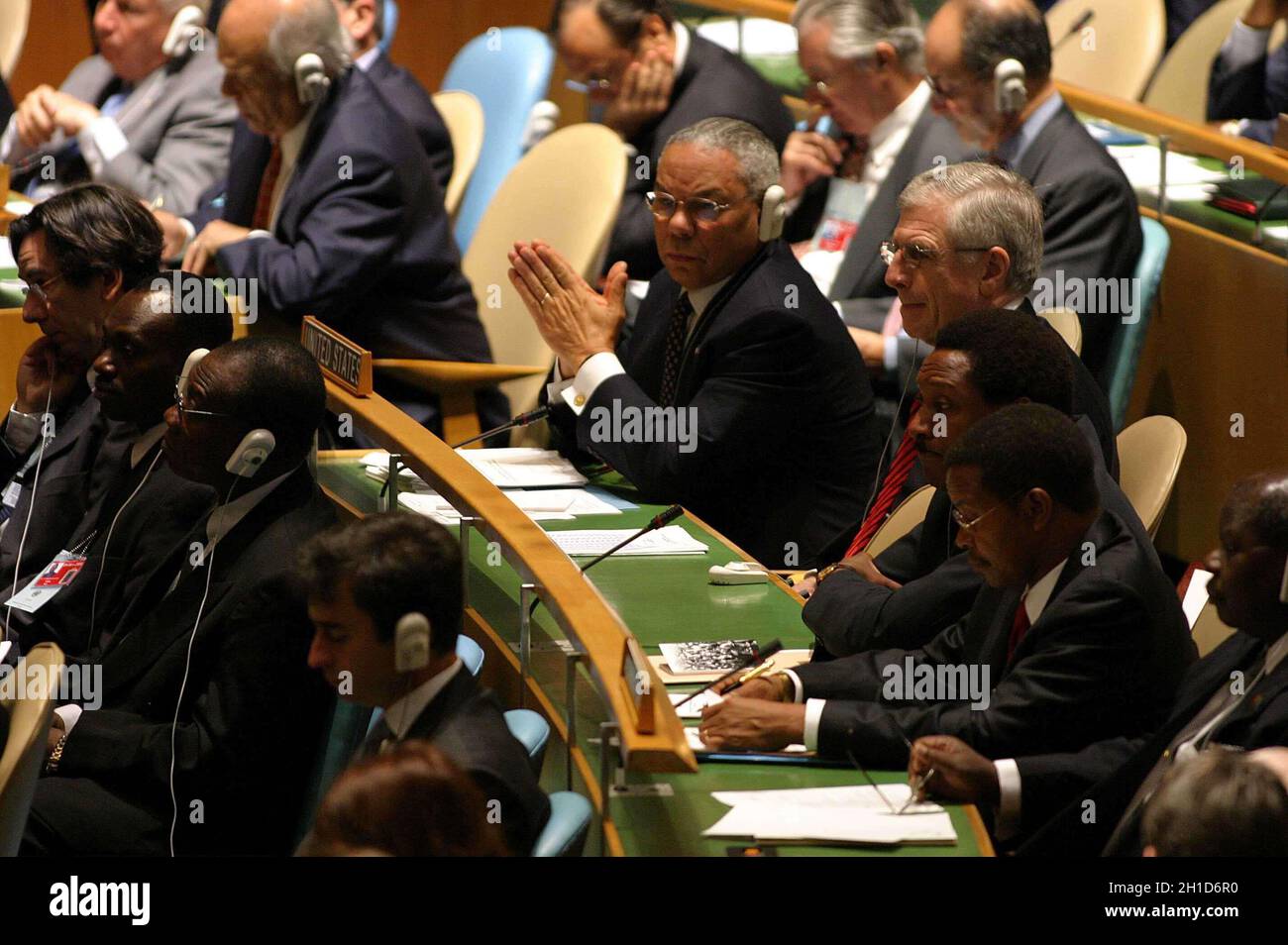 Colin powell photo hi-res stock photography and images - Alamy