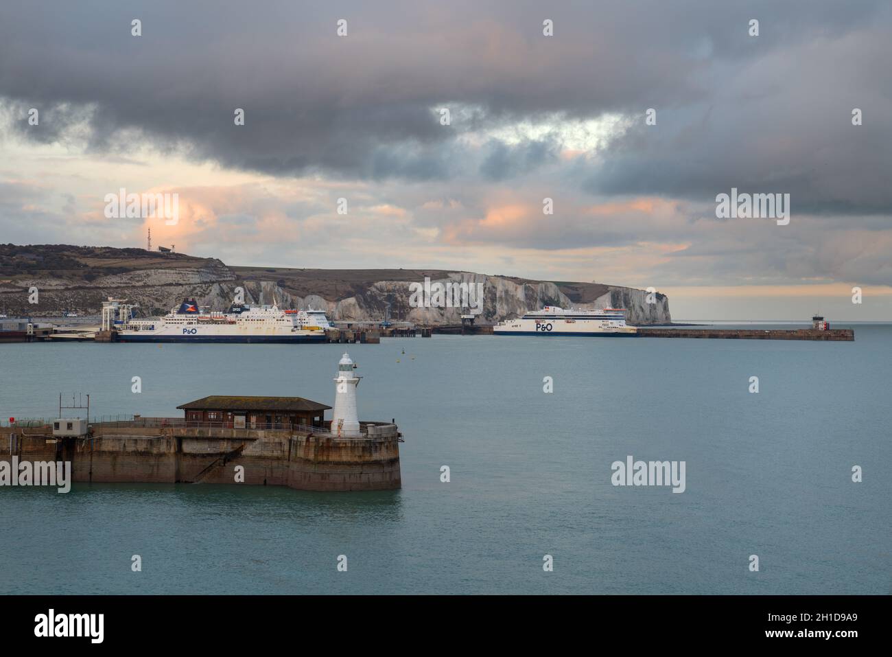 White cliffs of dover sunset hi-res stock photography and images - Alamy