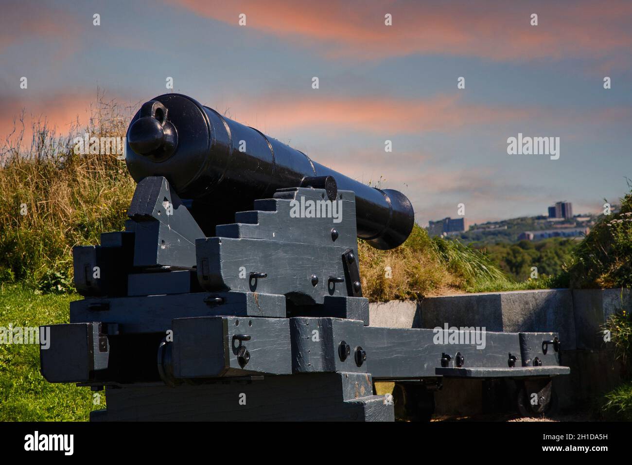 Cannon in the fort hi-res stock photography and images - Alamy