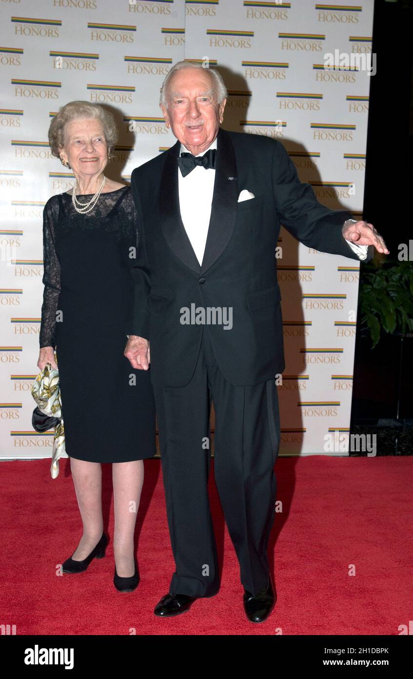 Walter cronkite kennedy hi-res stock photography and images - Alamy