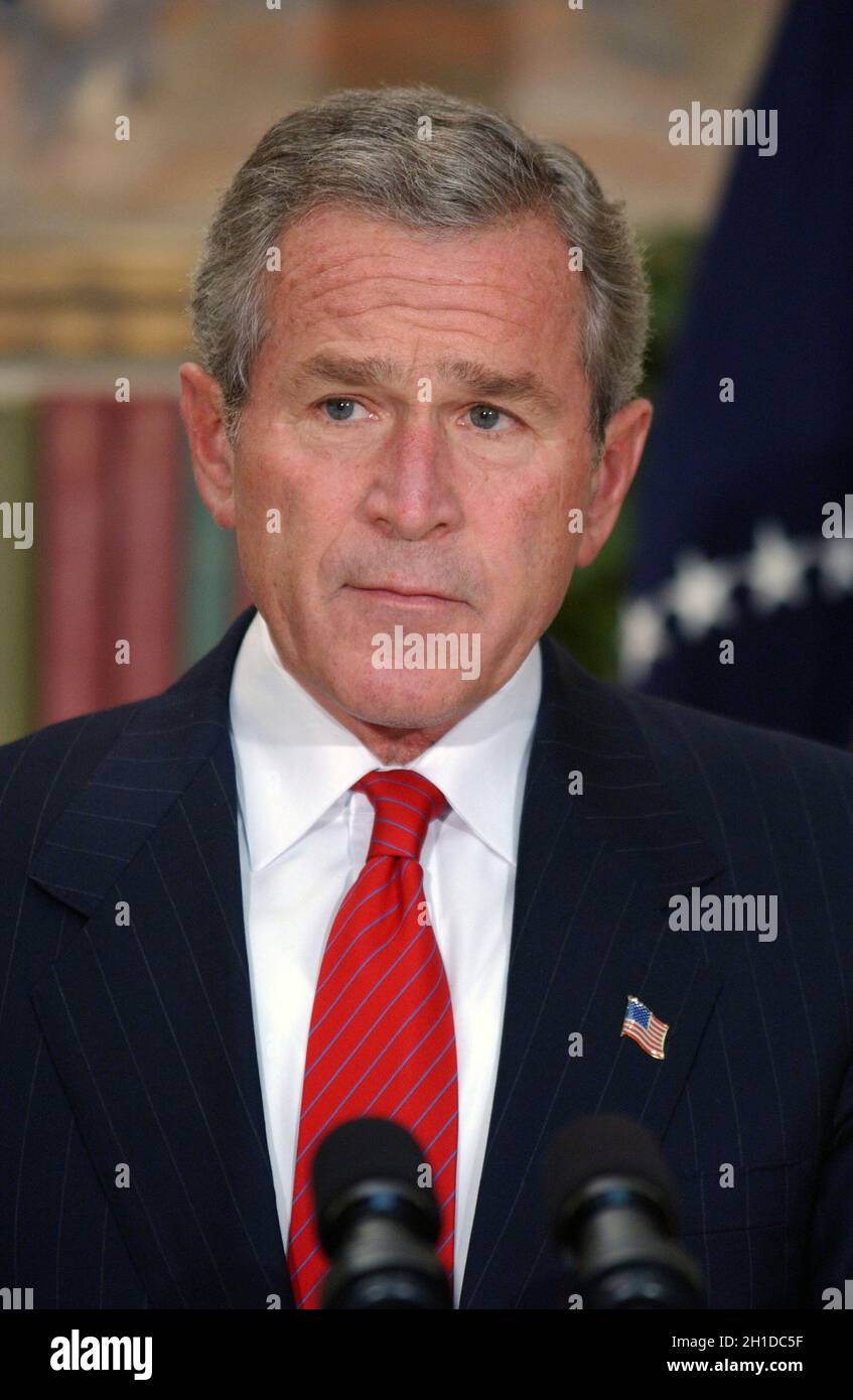 Washington, Vereinigte Staaten. 16th Nov, 2004. United States President ...