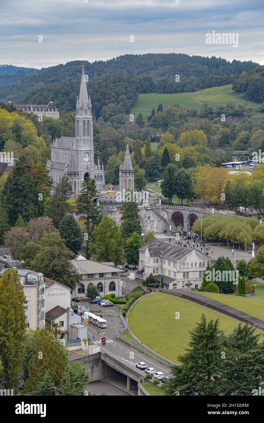 Lourdes, France - 9 Oct 2021: Views of the Rosary Basilica and Gave de ...