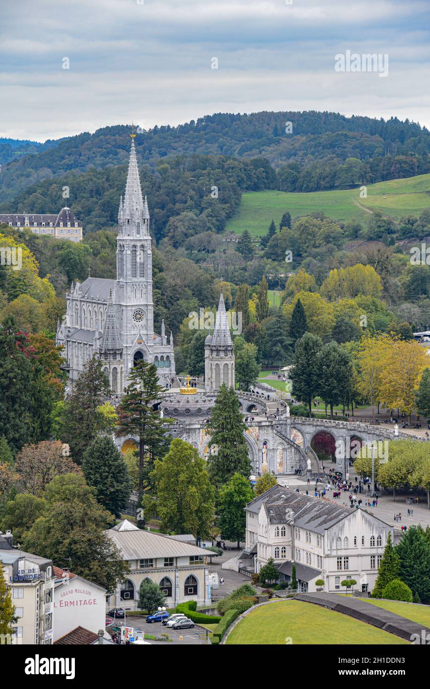 Lourdes, France - 9 Oct 2021: Views of the Rosary Basilica and Gave de ...