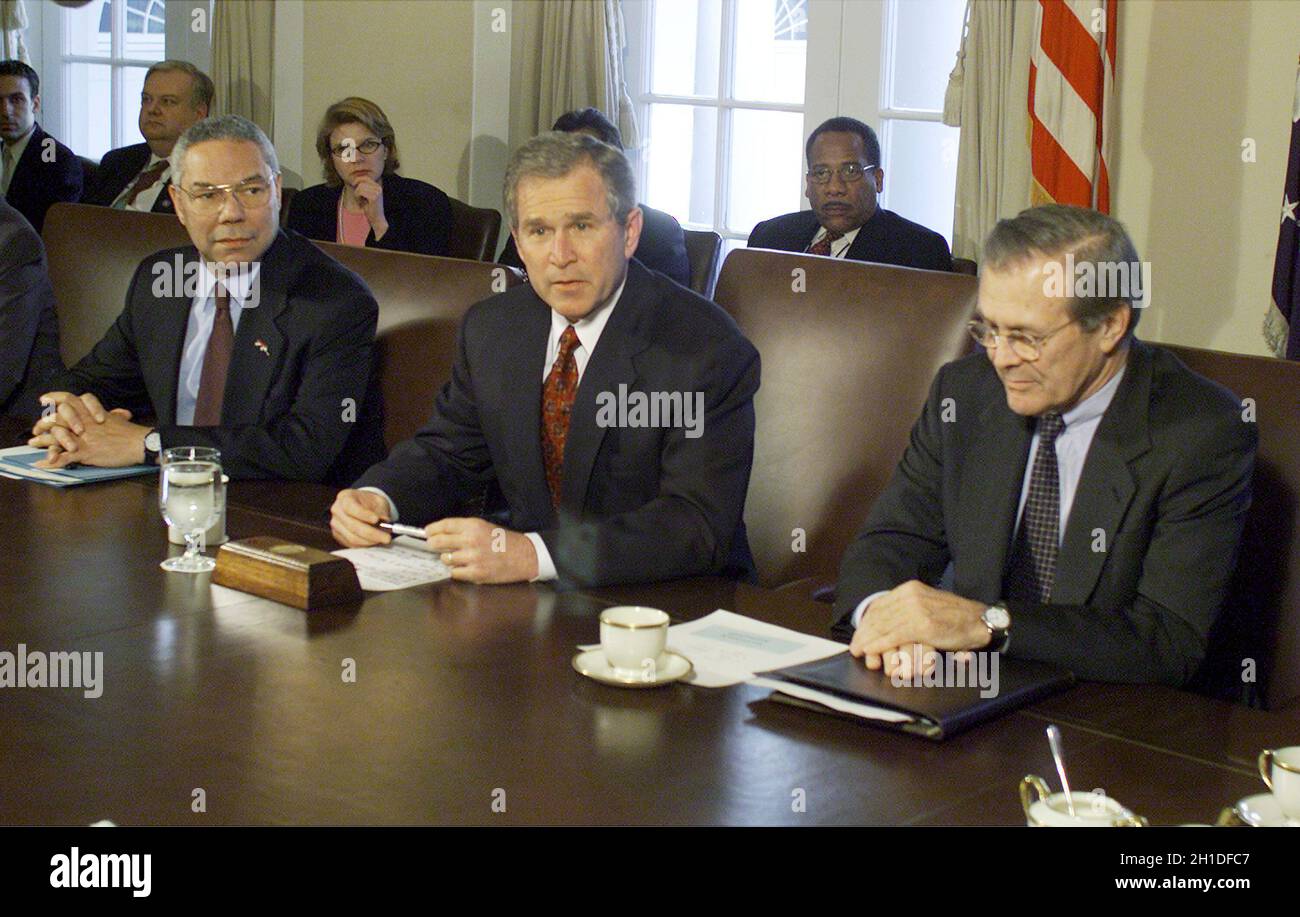 United States President George W. Bush meets with his new cabinet in ...