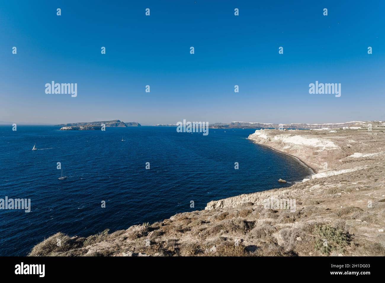Natural landscapes, volcanic scenery with Aegean seascape in Santorini ...