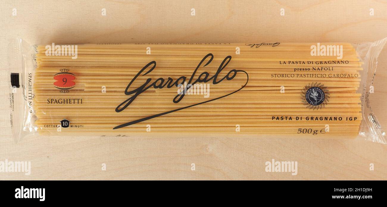 Spaghetti packet hi-res stock photography and images - Alamy