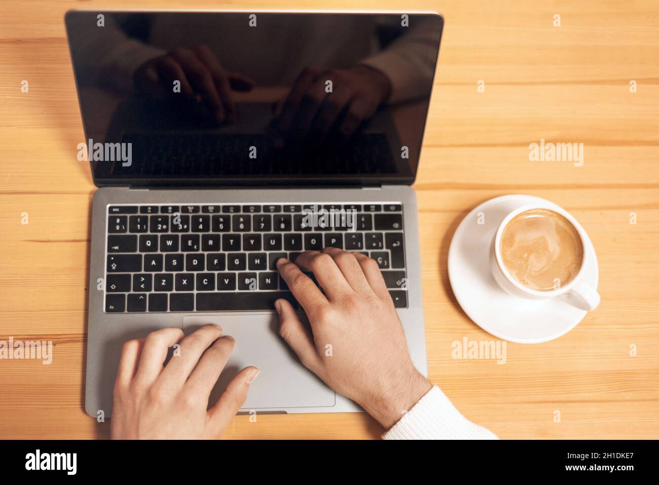 Modern working space top hi-res stock photography and images - Alamy