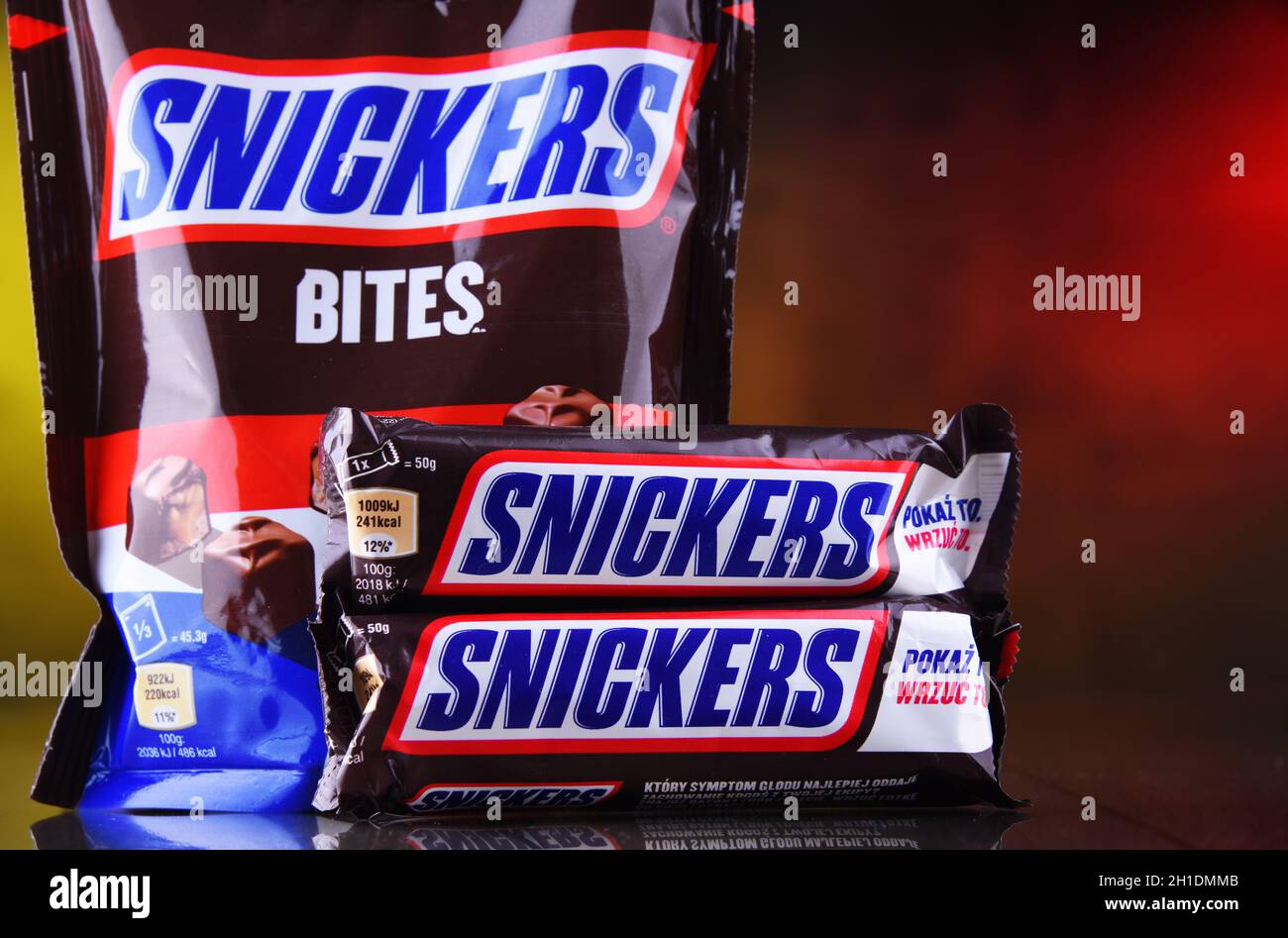 Snickers logo hi-res stock photography and images - Alamy