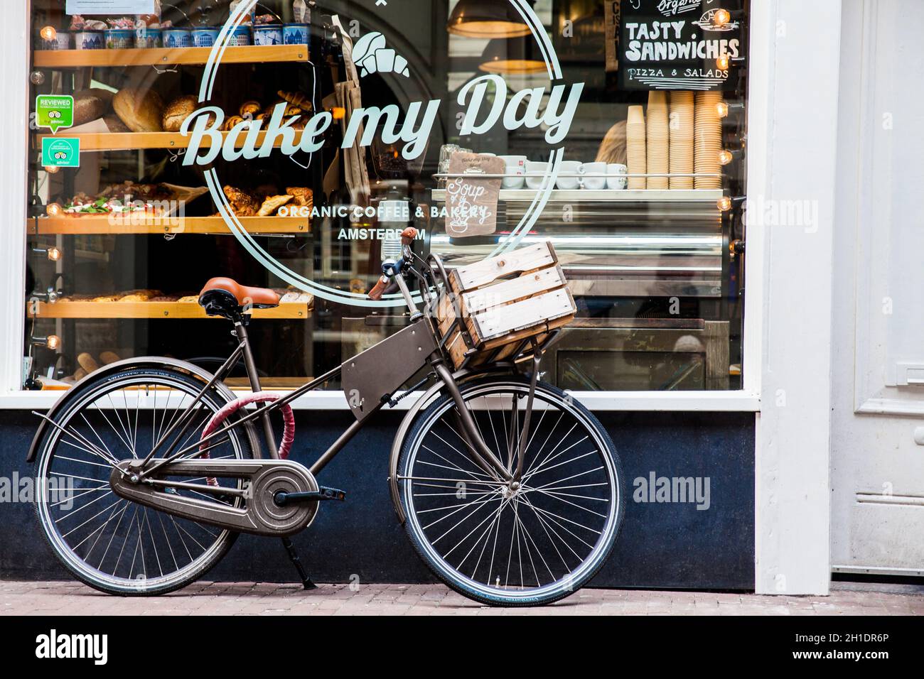 Old bakery bike hi-res stock photography and images - Alamy