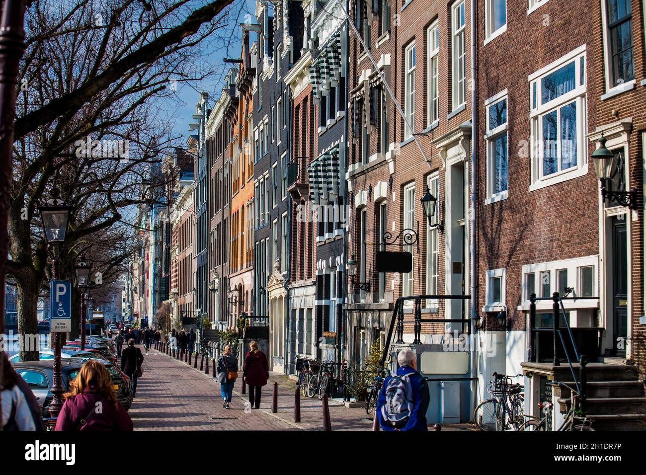 Cobblestone streets amsterdam hi-res stock photography and images - Alamy