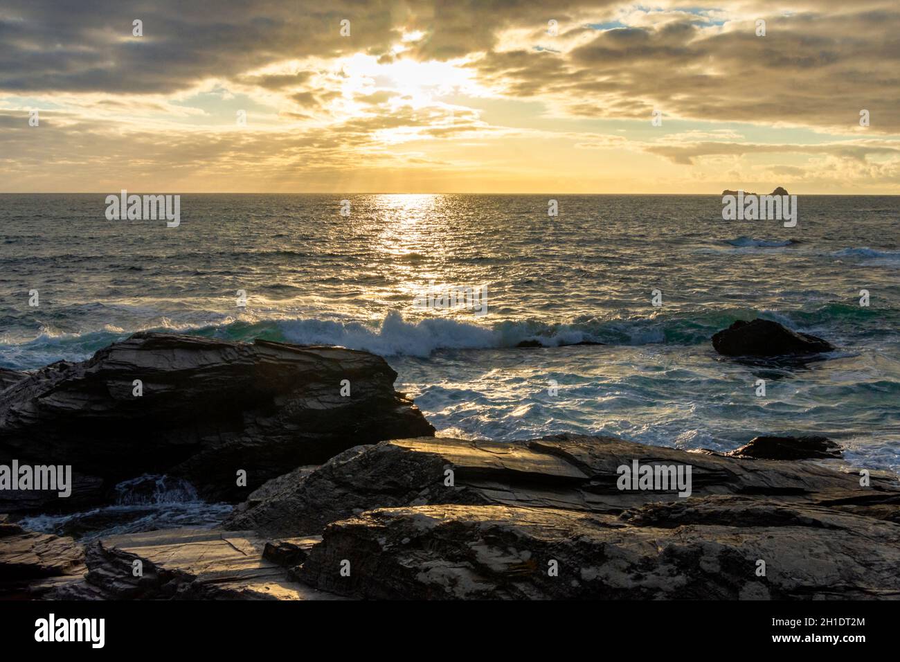Constantine bay cornwall hi-res stock photography and images - Alamy