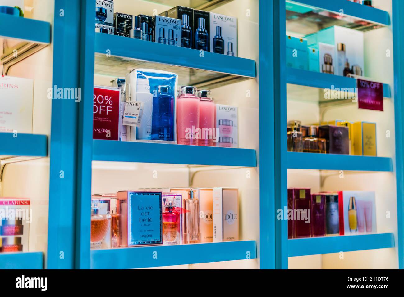 Lancome perfume hi-res stock photography and images - Alamy
