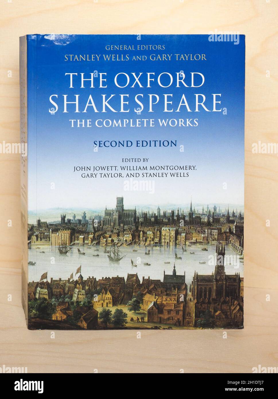 OXFORD, UK - CIRCA APRIL 2020: The Oxford Shakespeare complete works ...