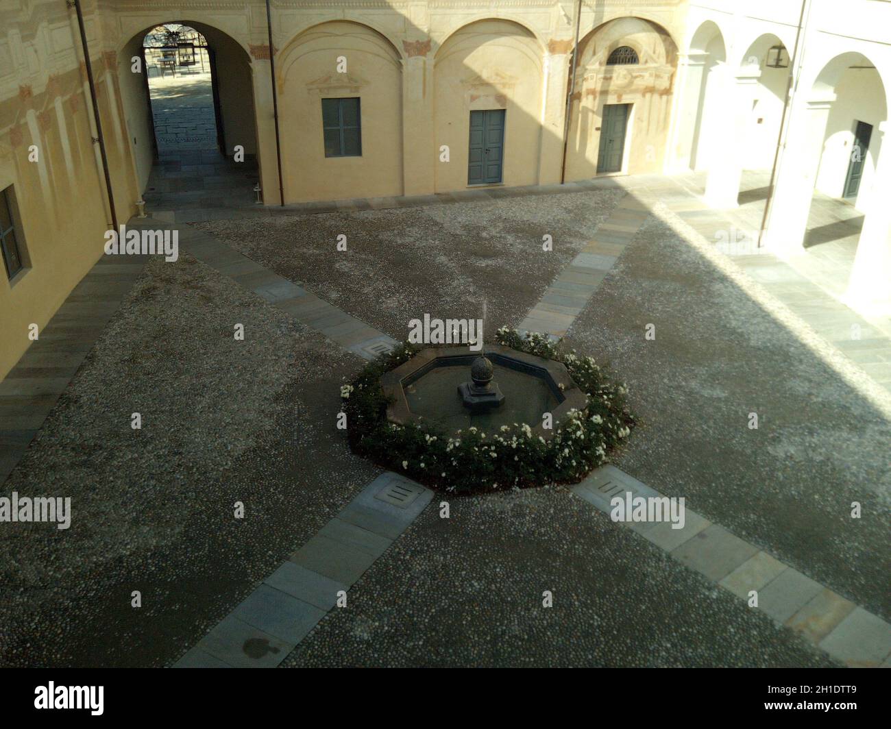 Close up building high quality hi-res stock photography and images - Alamy
