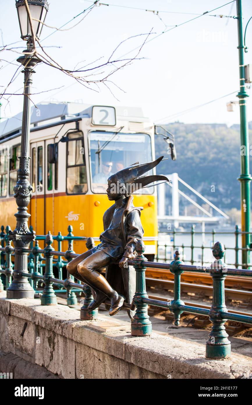 BUDAPEST, HUNGARY - APRIL, 2018: The famous Little Princess statue ...