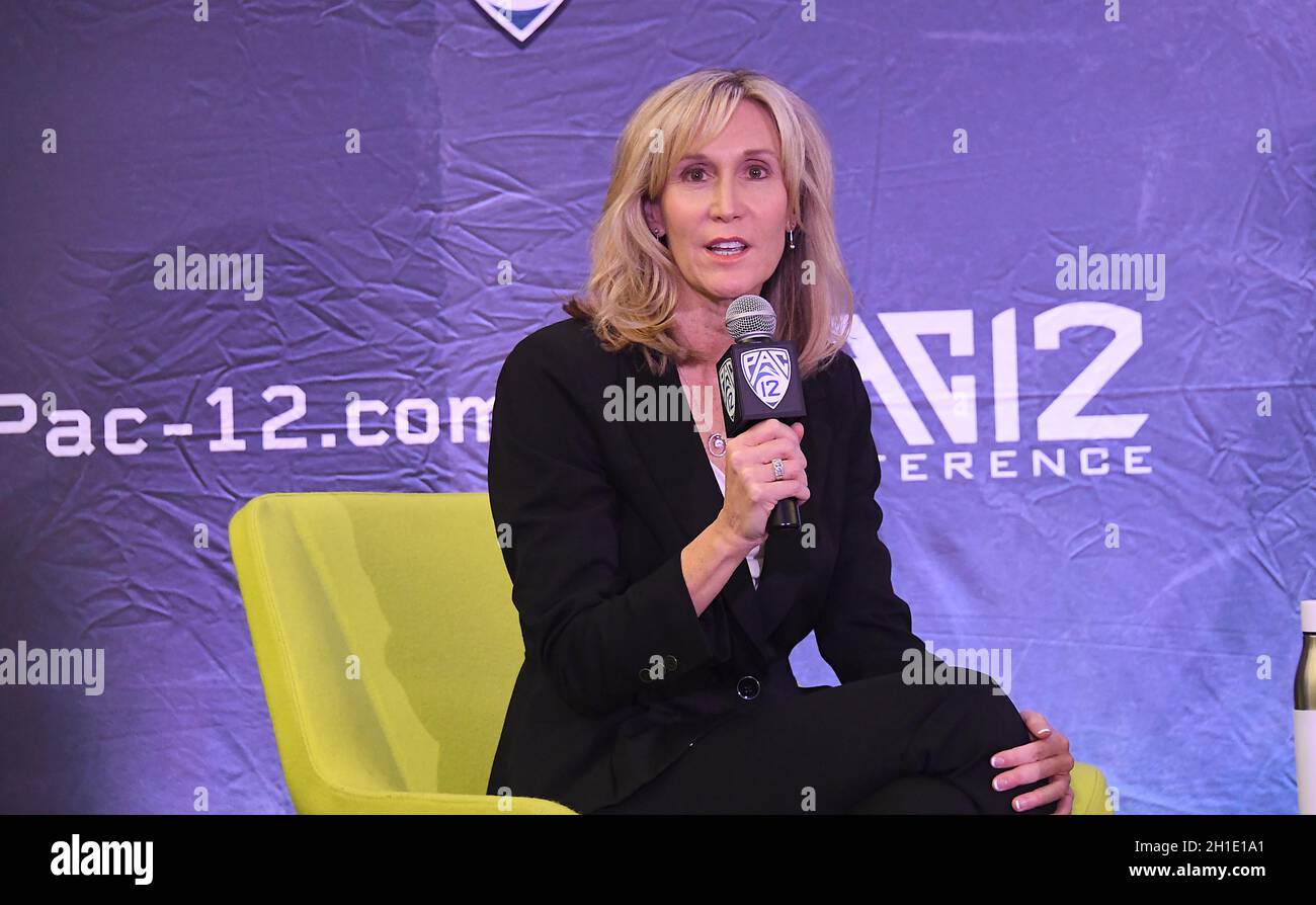Washington head coach Tina Langley opening remarks during Pac-12 women ...