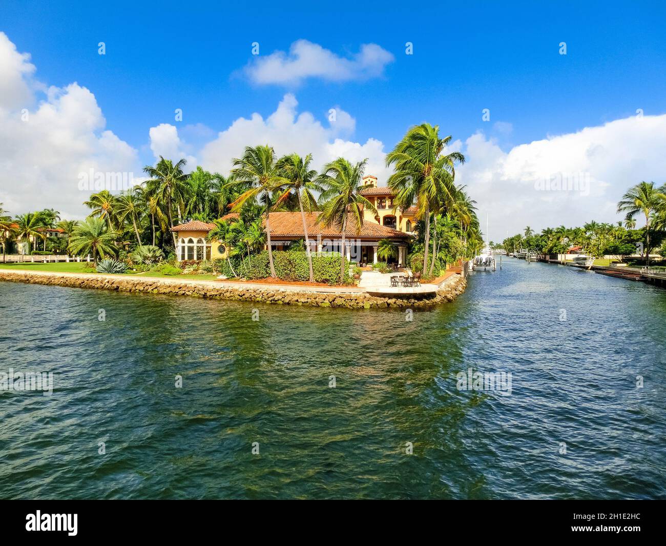 Luxury mansion in exclusive part of Fort Lauderdale known as small ...