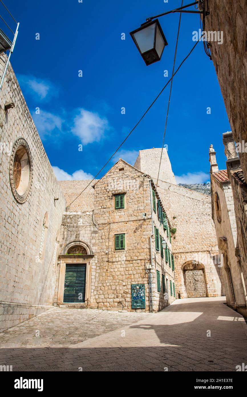 The beautiful alleys at the walled old town of Dubrovnik Stock Photo ...