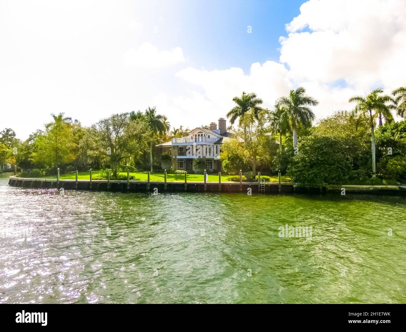 Luxury mansion in exclusive part of Fort Lauderdale known as small ...