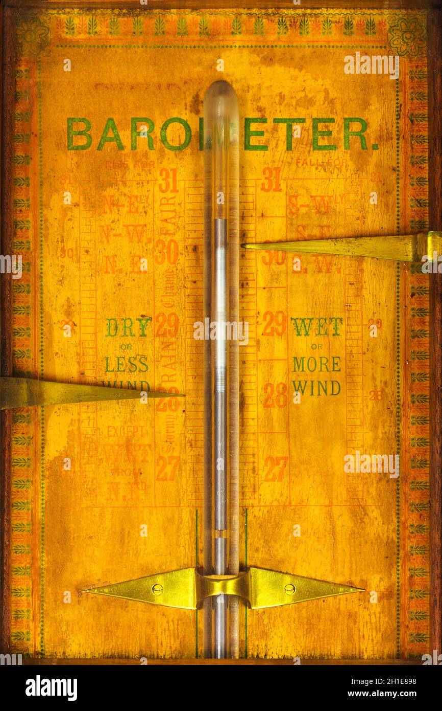 Mercury barometer hi-res stock photography and images - Alamy