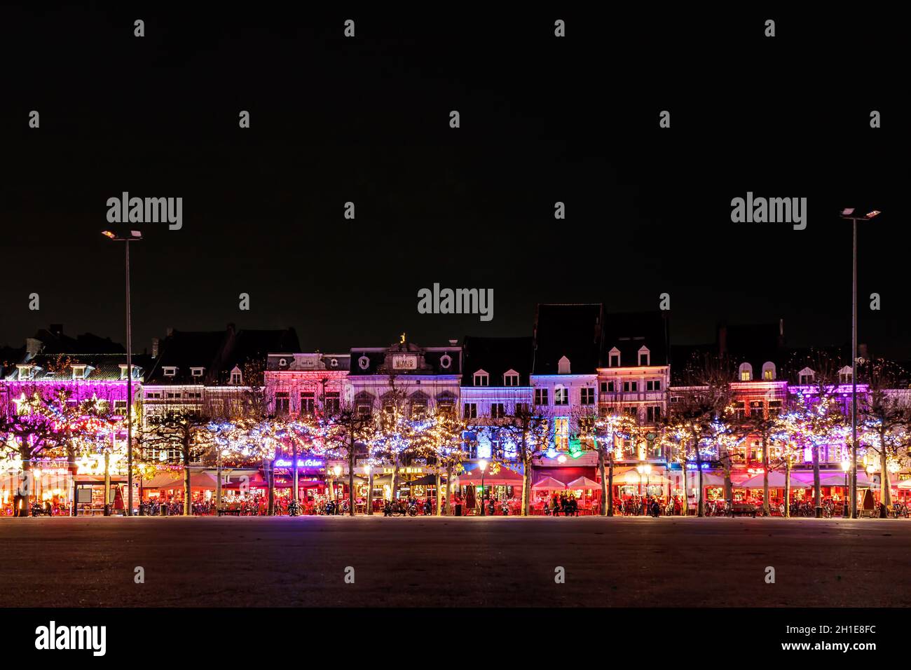 Maastricht town square hi-res stock photography and images - Alamy