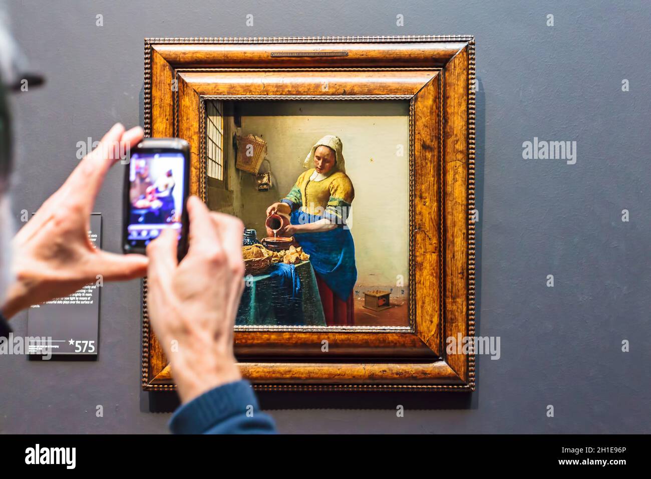 Vermeer milkmaid gallery hi-res stock photography and images - Alamy