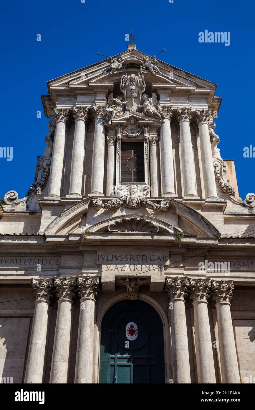 The beautiful Baroque church of Santi Vincenzo e Anastasio a Trevi ...