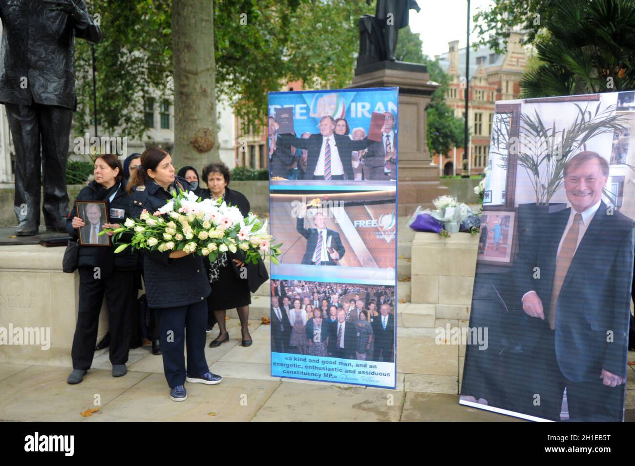 Mrs maryam rajavi hi-res stock photography and images - Alamy